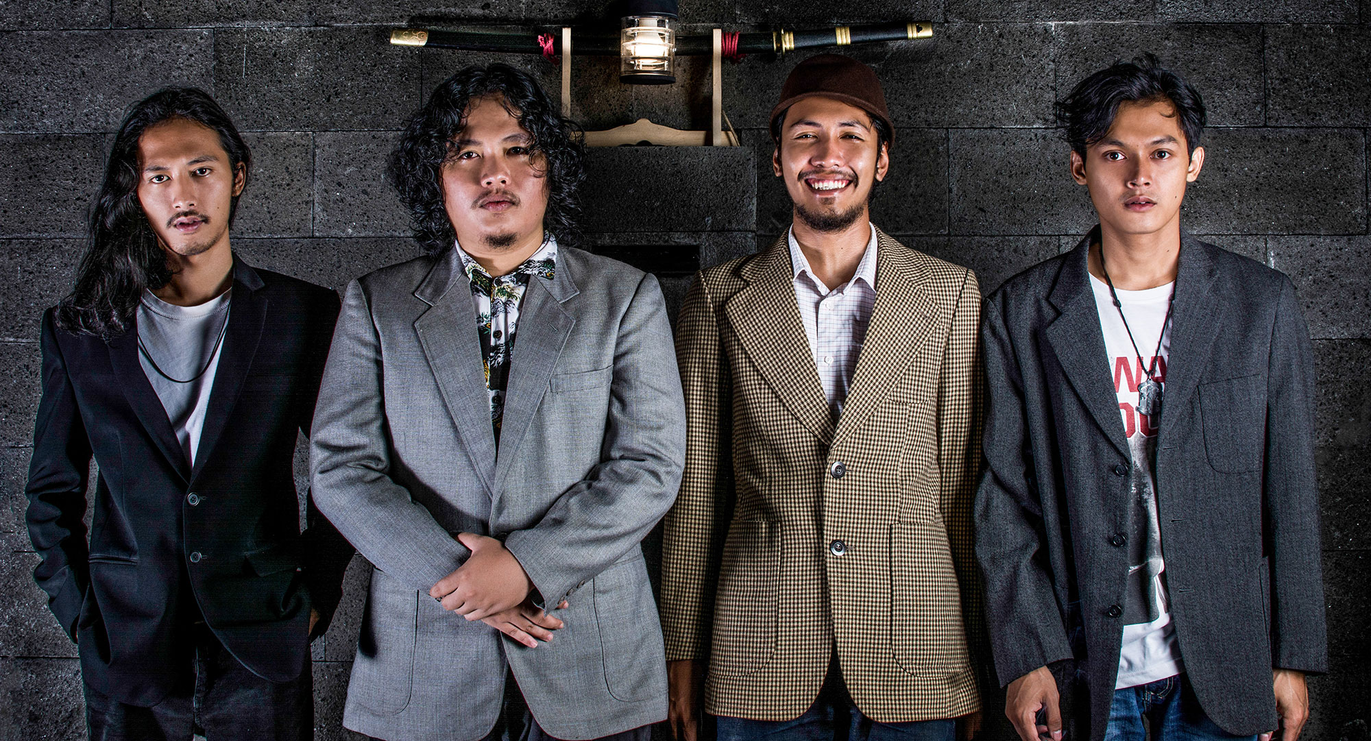 TADRICK AND THE WATER Terapkan Dua Sisi Dekade Rock - MUSIKERAS