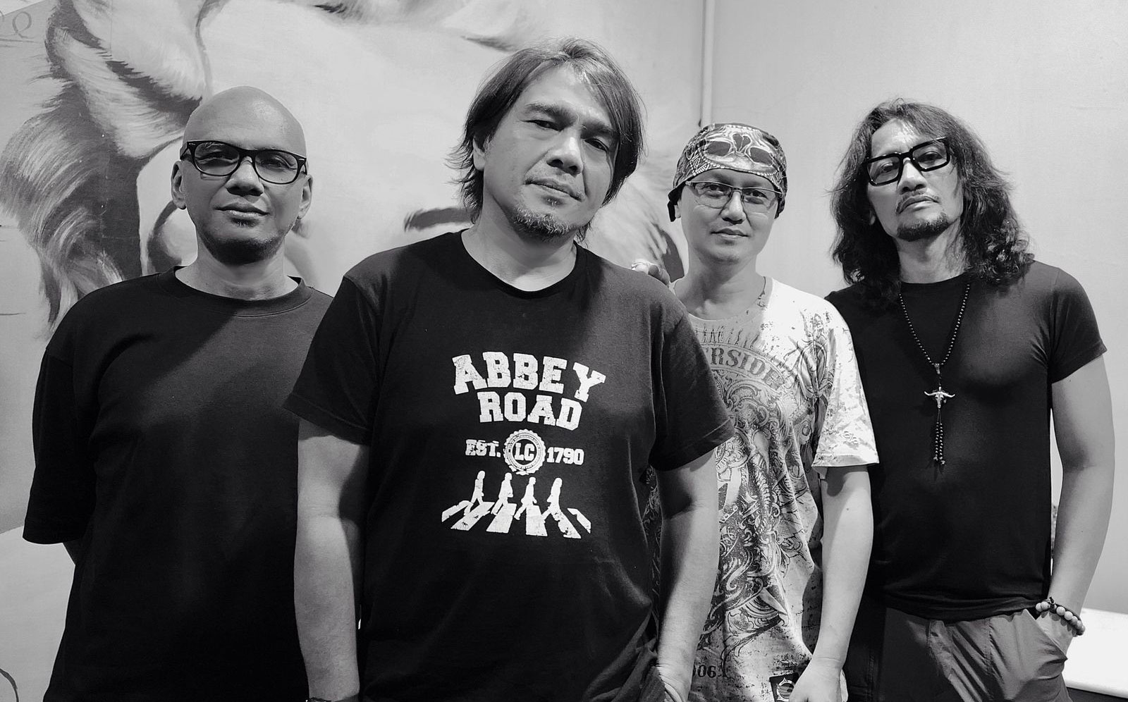 FEARLESS: Technical Hard Rock dengan Sentuhan Pop - MUSIKERAS